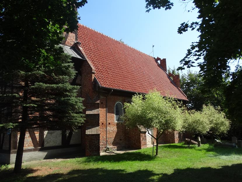 Osice – Gotycki kościół pw. św. Antoniego « Zamki Rotmanka