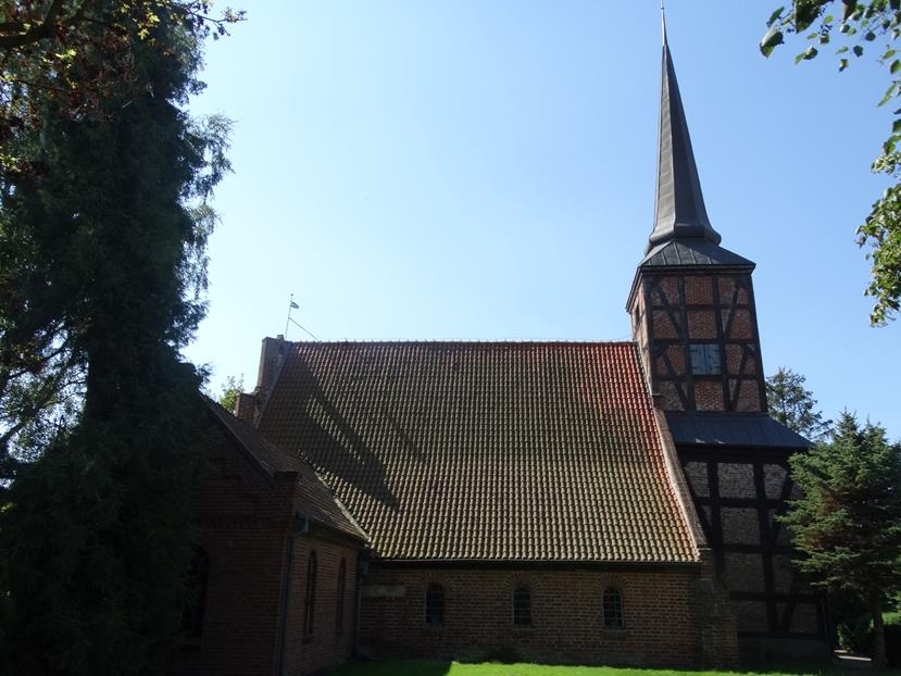 Osice – Gotycki kościół pw. św. Antoniego « Zamki Rotmanka