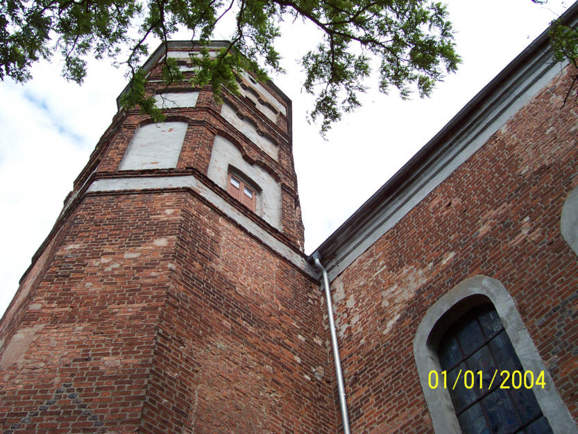 Krajenka – gotycki zamek przebudowany na kościół « Zamki Rotmanka