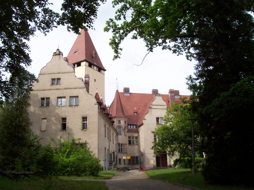 Lubniewice – neorenesansowy zamek rodu von Waldow « Zamki Rotmanka