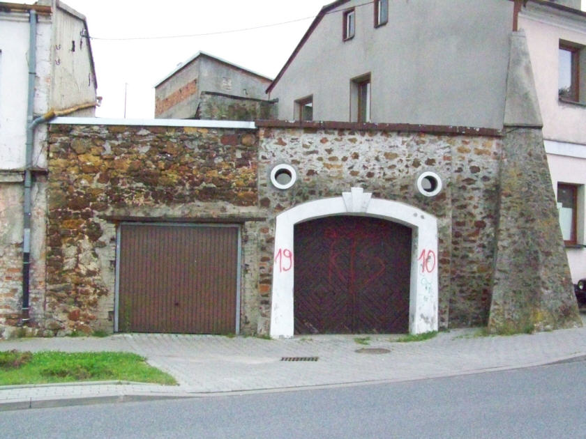 Przedbórz – relikty zamku królewskiego « Zamki Rotmanka