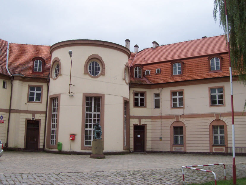 Milicz – pałac klasycystyczny rodziny Maltzanów « Zamki Rotmanka