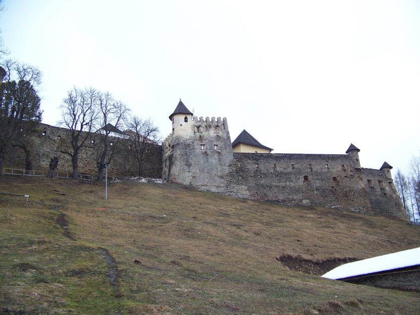 Słowacja – Stara Lubowna – zamek – Hrad Ľubovňa « Zamki Rotmanka