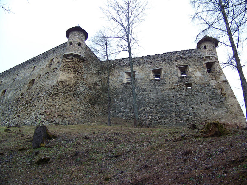 Słowacja – Stara Lubowna – zamek – Hrad Ľubovňa « Zamki Rotmanka
