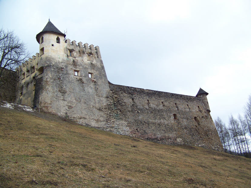 Słowacja – Stara Lubowna – zamek – Hrad Ľubovňa « Zamki Rotmanka