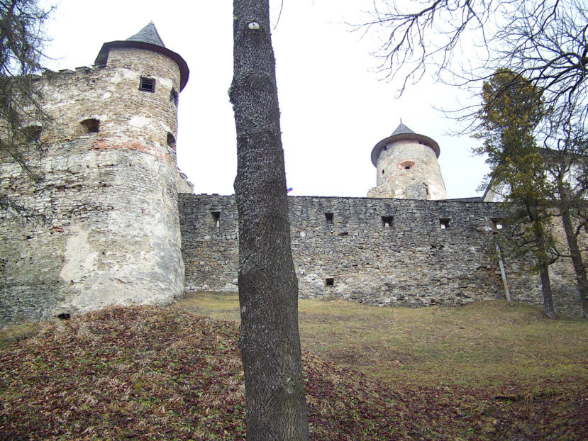 Słowacja – Stara Lubowna – zamek – Hrad Ľubovňa « Zamki Rotmanka