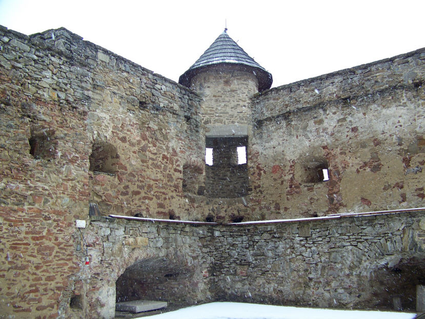 Słowacja – Stara Lubowna – zamek – Hrad Ľubovňa « Zamki Rotmanka