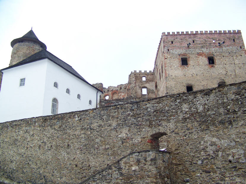 Słowacja – Stara Lubowna – zamek – Hrad Ľubovňa « Zamki Rotmanka