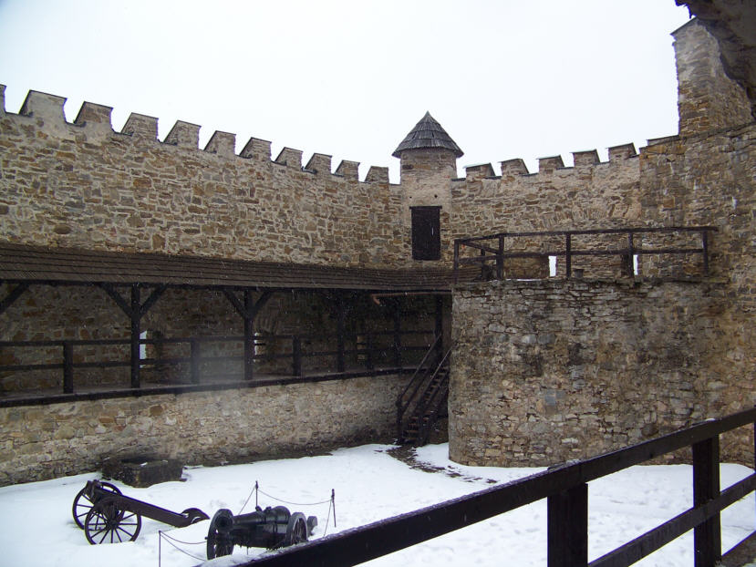 Słowacja – Stara Lubowna – zamek – Hrad Ľubovňa « Zamki Rotmanka