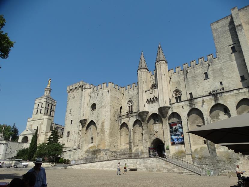 Francja – Awinion – Pałac Papieży « Zamki Rotmanka