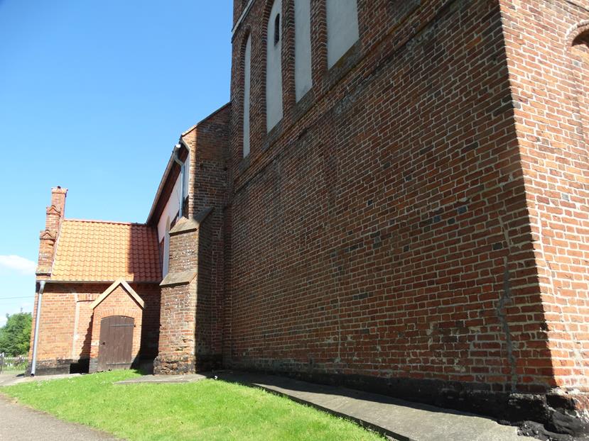 Jelonki – Gotycki kościół pw. Najświętszego Serca Jezusa « Zamki Rotmanka