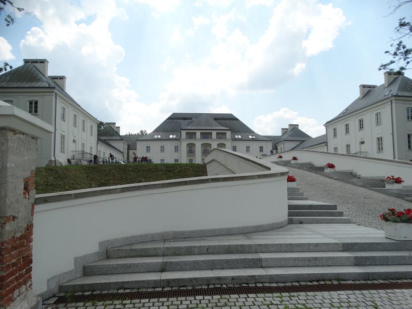 Janów Podlaski – pałac biskupi wzniesiony na gruzach zamku « Zamki Rotmanka