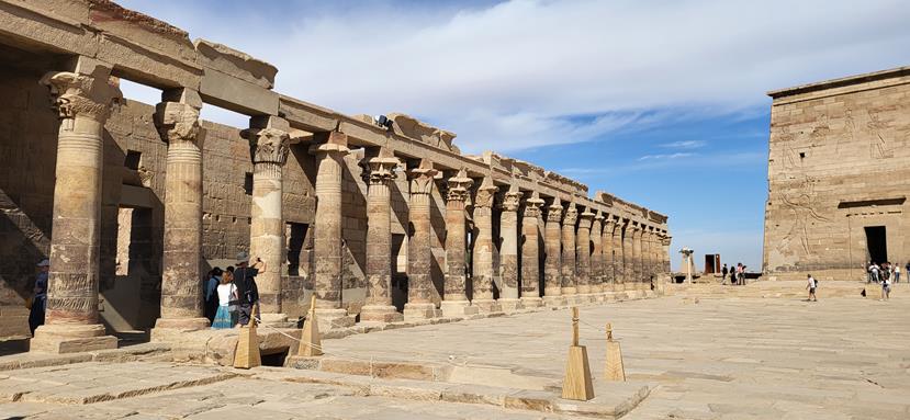 Egipt – Asuan – świątynia Izydy na wyspie File « Zamki Rotmanka