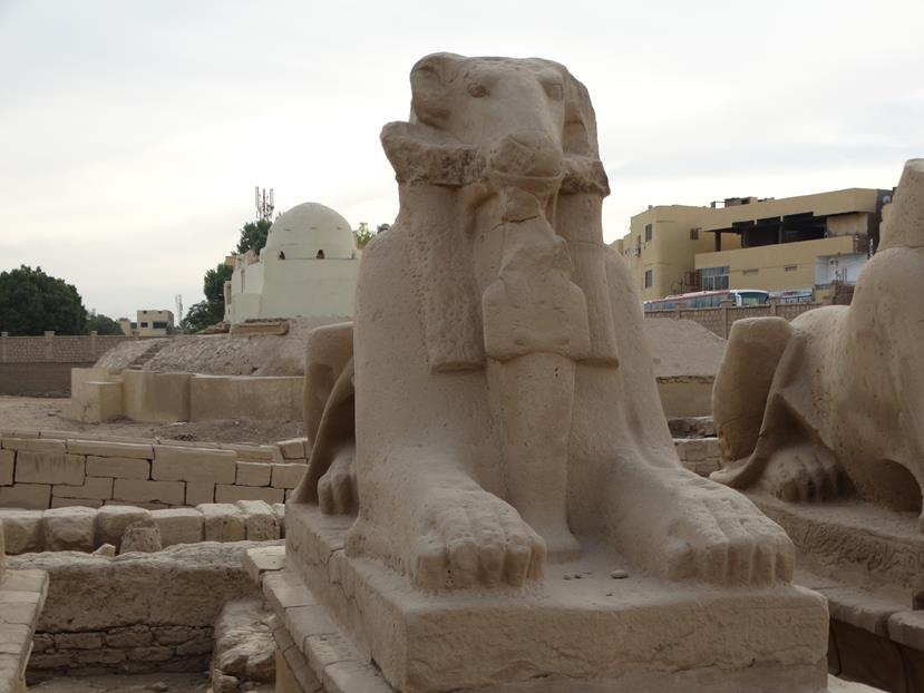 Egipt – Karnak – zespół świątyń poświęconych bogom tebańskim « Zamki ...