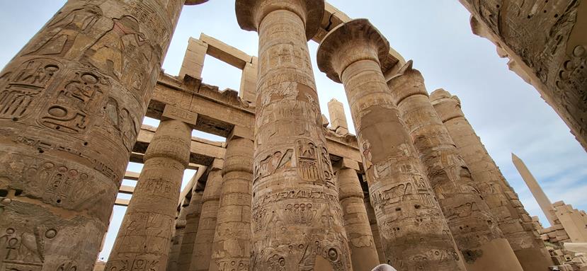 Egipt – Karnak – zespół świątyń poświęconych bogom tebańskim « Zamki ...